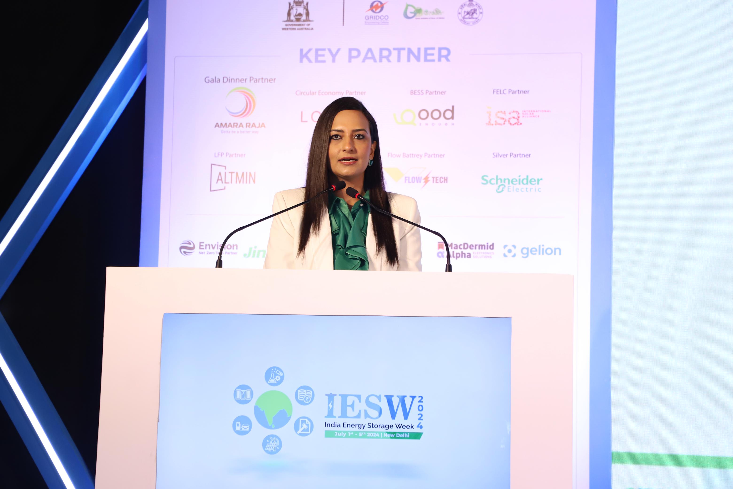 Prerna Dhamija - Female Emcee in Delhi / NCR / Gurgaon / Gurugram